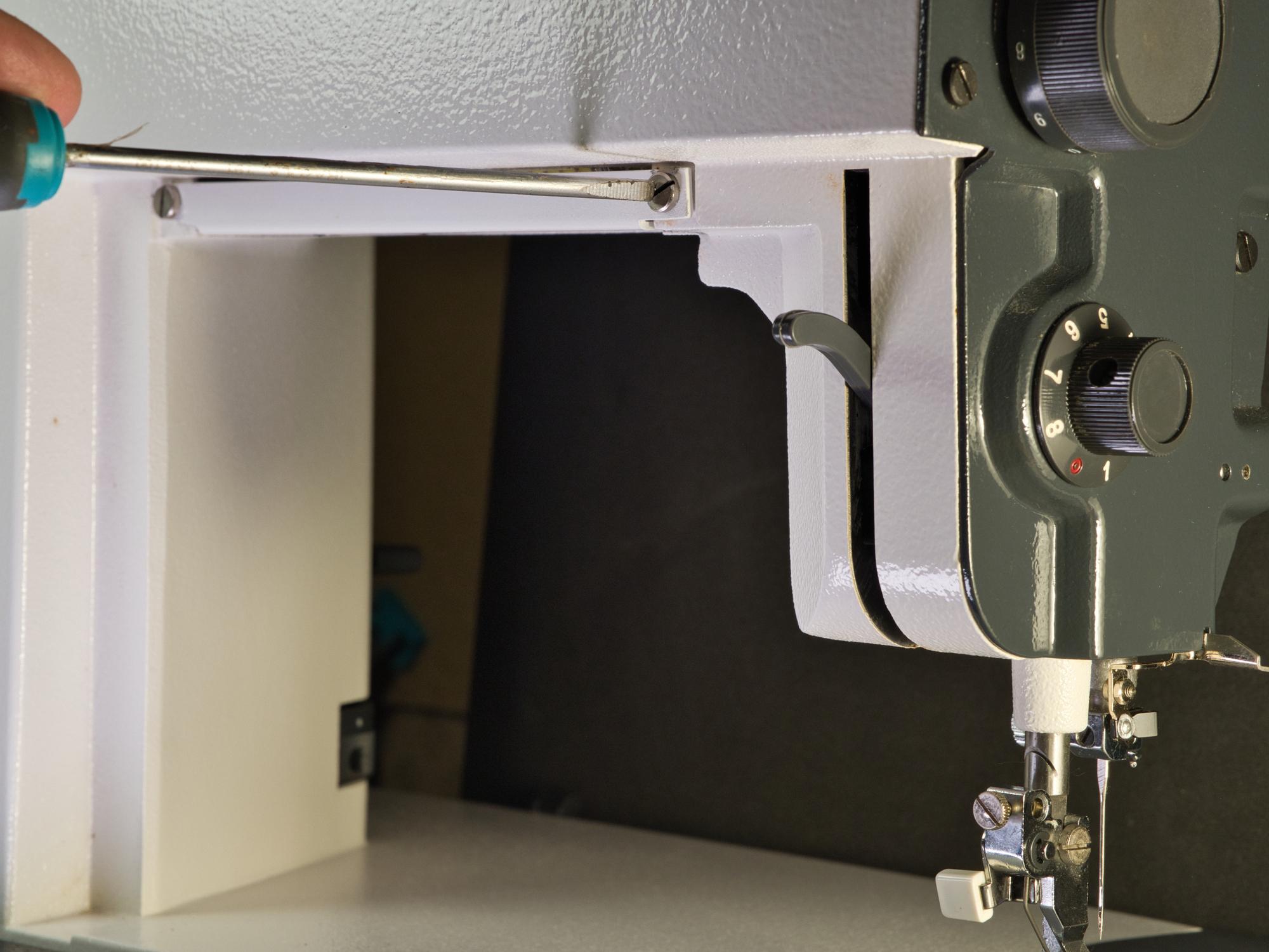 Mechanical vs Computerized Sewing Machines: Which Is Right for You ...